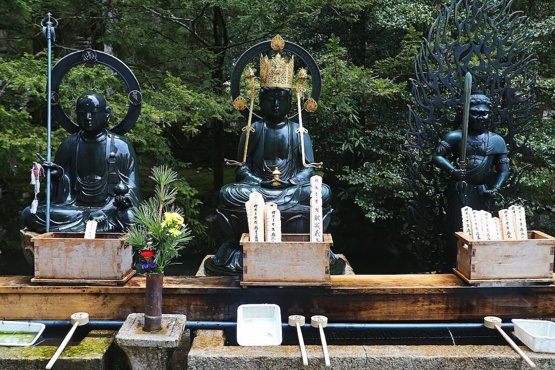 Experiencing Koyasan with an overnight temple stay