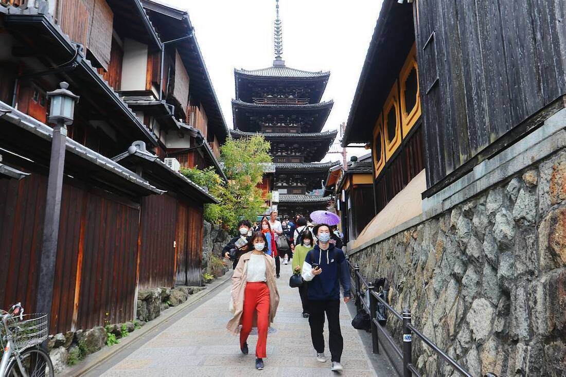 Using Hankyu Railway to visit Kyoto and Kobe from Osaka