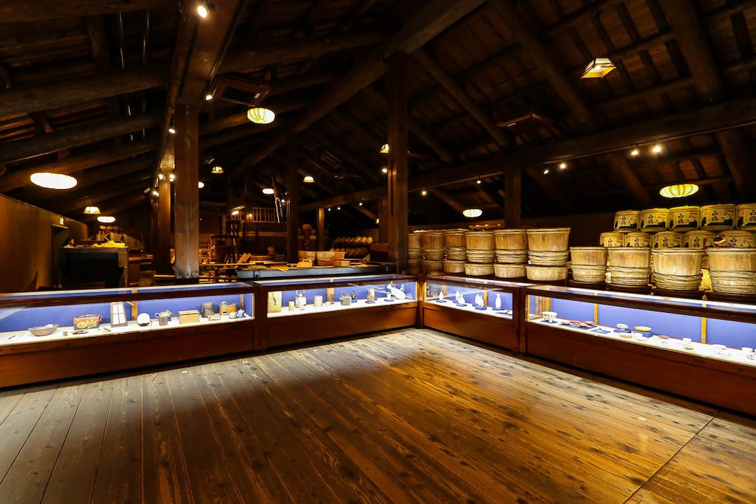 Sake brewery hopping near central Kobe