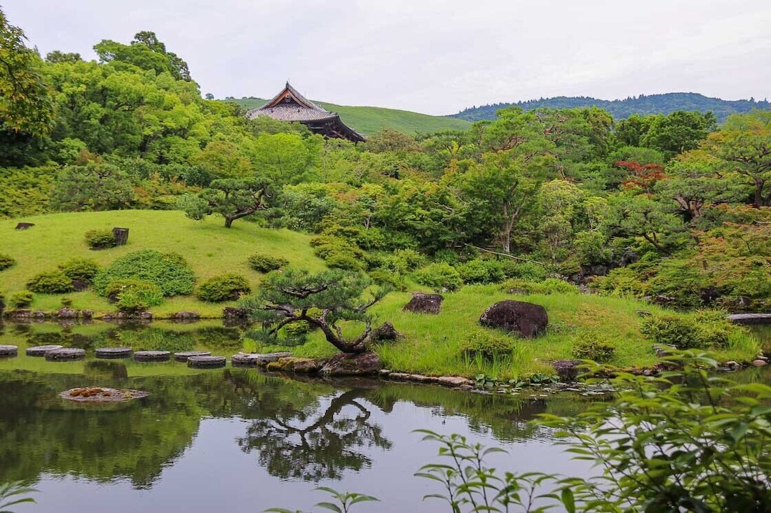 Sightseeing in the ancient capital of Nara