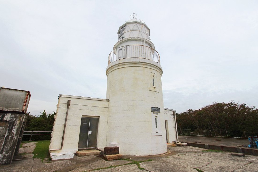 Exploring Ruins on Tranquil Tomogashima Island
