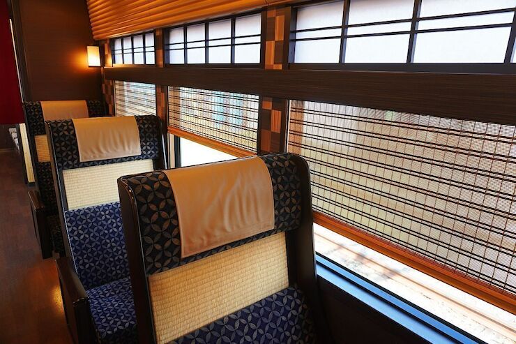 Using Hankyu Railway to visit Kyoto and Kobe from Osaka