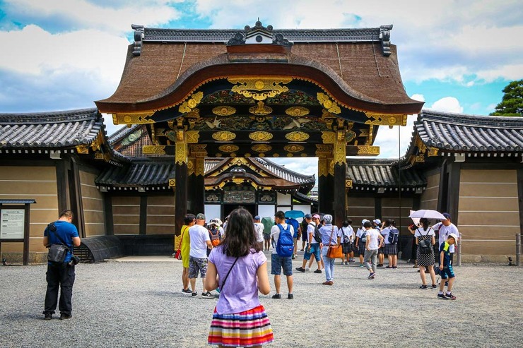 Exploring central Kyoto on foot and in the kitchen