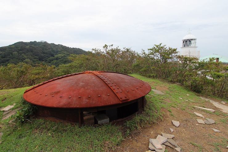 Exploring Ruins on Tranquil Tomogashima Island