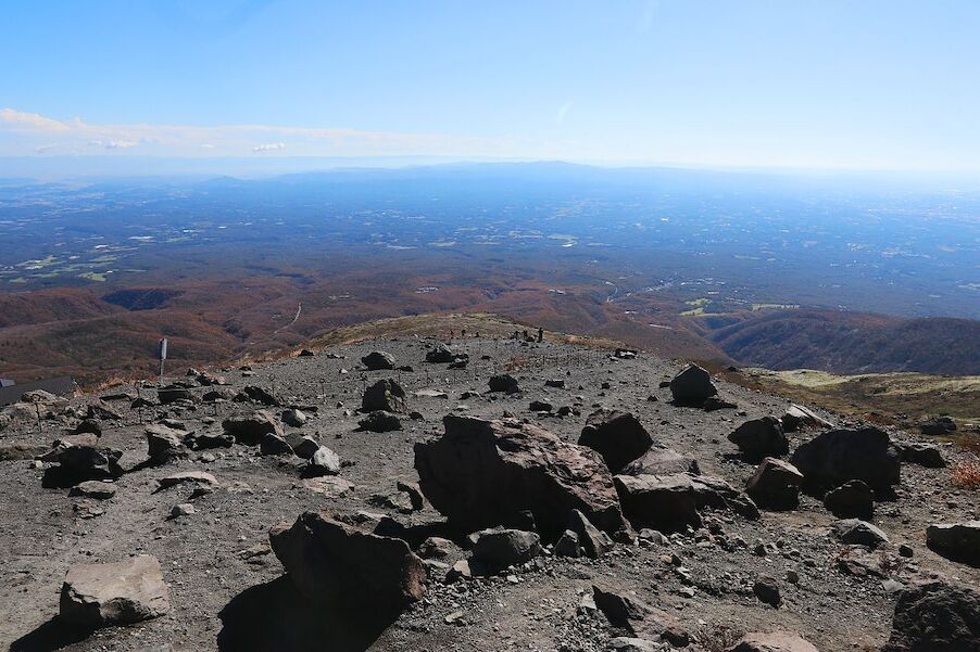 At a certain point, the scenery becomes much more barren and volcanic