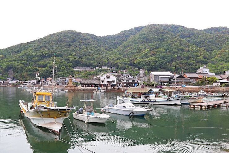 A Stroll Through Japan - A stroll through Tomonoura