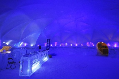 Francois' Japan Blog: Asahikawa Winter Festival - by night