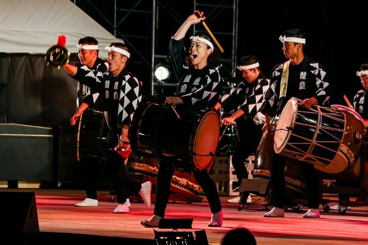 Home Delivery by japan-guide.com - Traditional musical instruments: Taiko