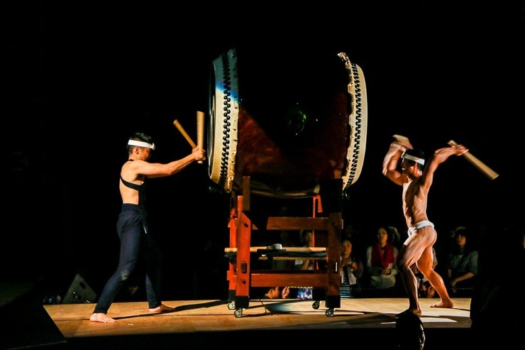 Home Delivery by japan-guide.com - Traditional musical instruments: Taiko