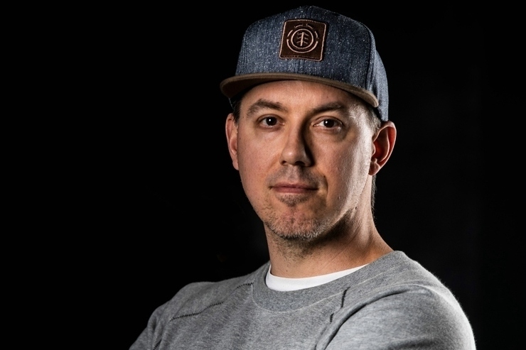 Home Delivery by japan-guide.com - Introducing Jason Halayko