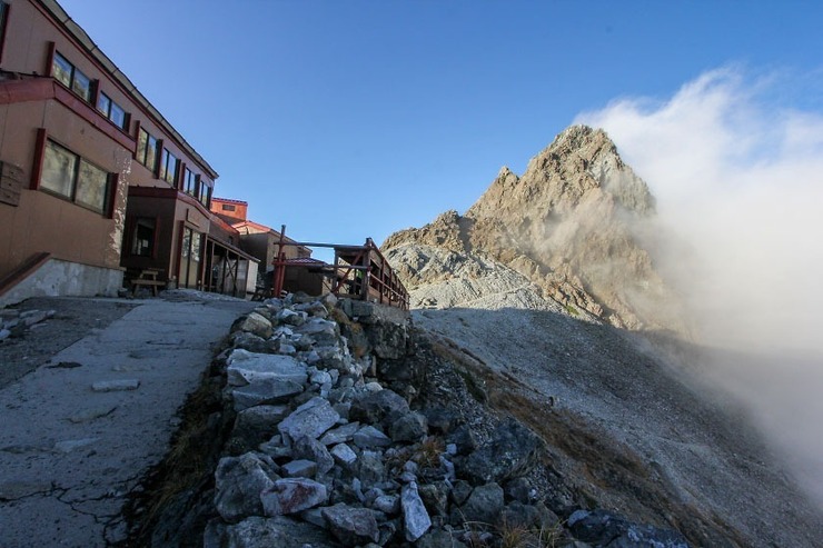 Among the Peaks - Japan's ultimate Alps hike: The Kamikochi-Yari-Hotaka ...