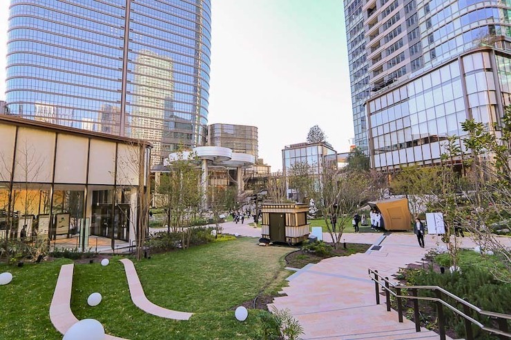 Raina's Japan Travel Journal - Japan's new tallest building opens in Tokyo