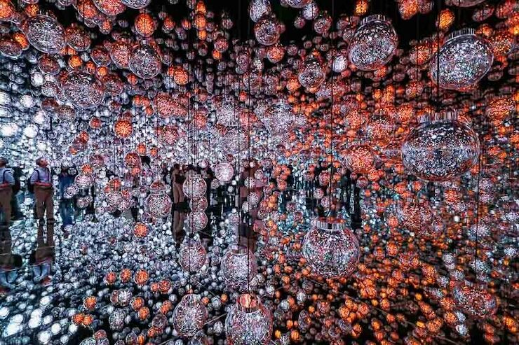 Raina's Japan Travel Journal - Japan's new tallest building opens in Tokyo