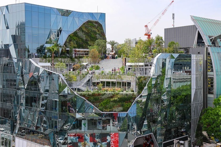 Raina's Japan Travel Journal - A new 'corner store' opened in Harajuku ...