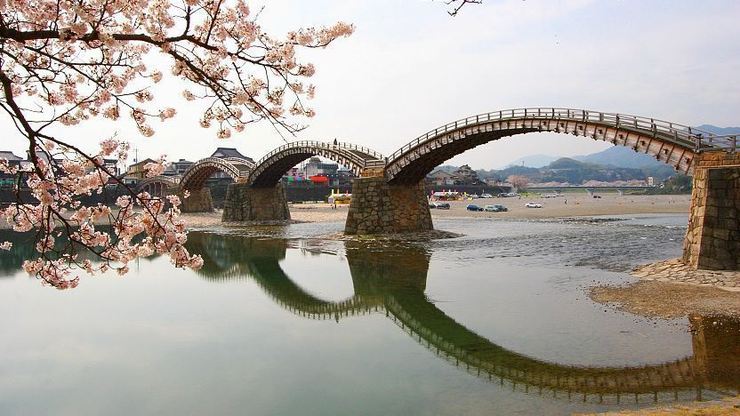 Kintaikyo Bridge - Iwakuni Travel