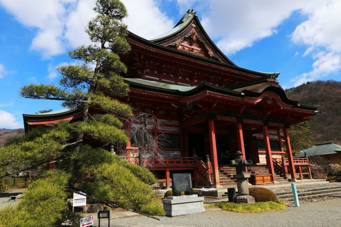 History and fine wine in Kofu: the mountain city of Takeda Shingen