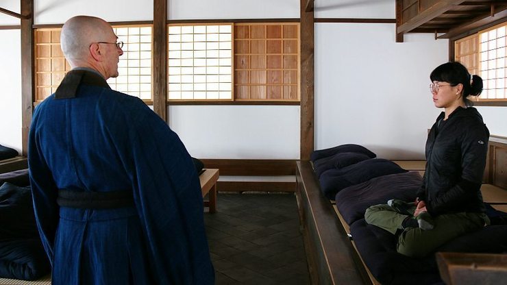 Activities: Experiencing Zazen meditation