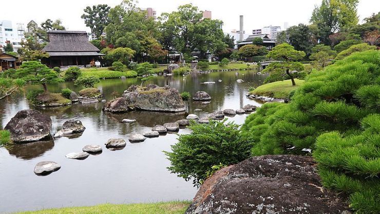 Suizenji Garden (Suizenji Jojuen) - Kumamoto Travel