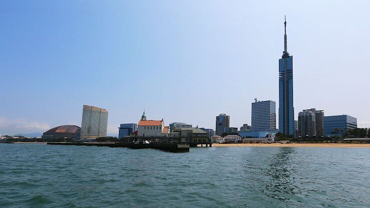 Seaside Momochi - Fukuoka Travel