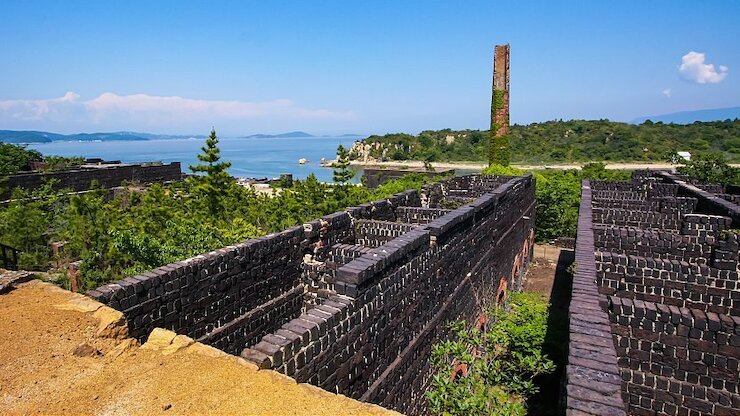 Inujima Travel Guide - What to do on Inujima Island